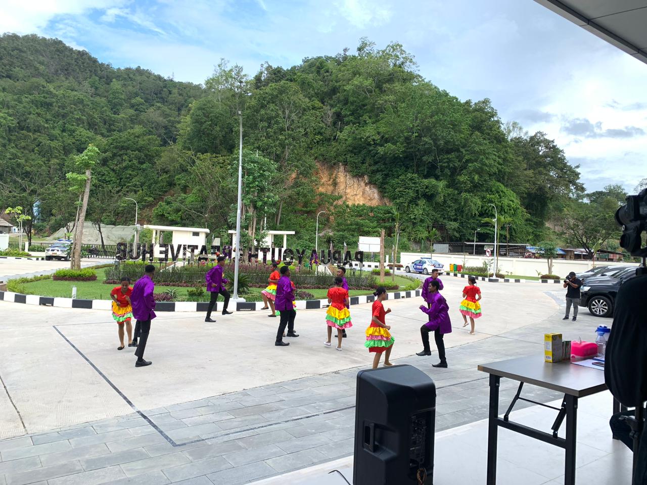 Sukacita Generasi Muda Papua Sambut Peresmian Gedung PYCH – Papua Inside